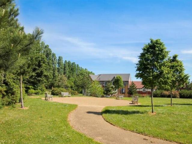 2 bedroom apartment for sale in Sakura Walk, Willen Park, Milton Keynes, MK15