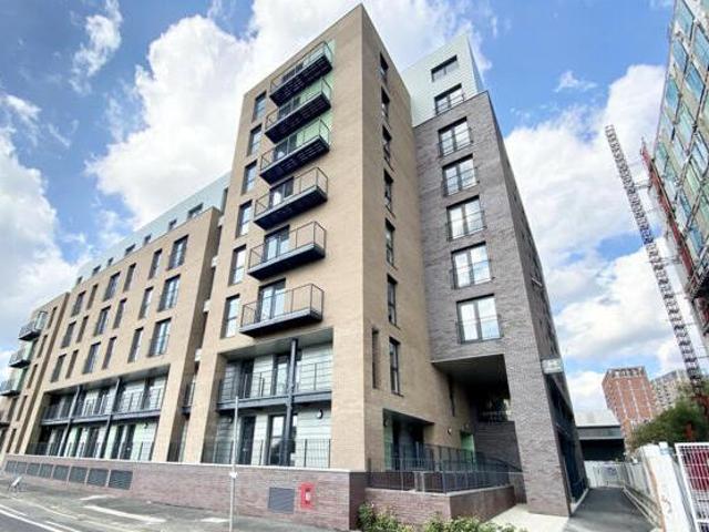 2 Bedroom Apartment For Sale In Salford, Lancashire