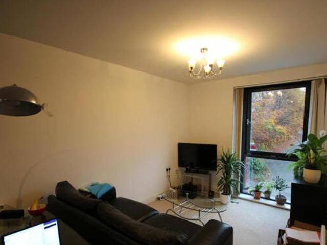 2 Bedroom Apartment For Sale In Salford, Lancashire