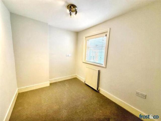 2 bedroom apartment for sale in Salterns Road, Poole, Dorset, BH14