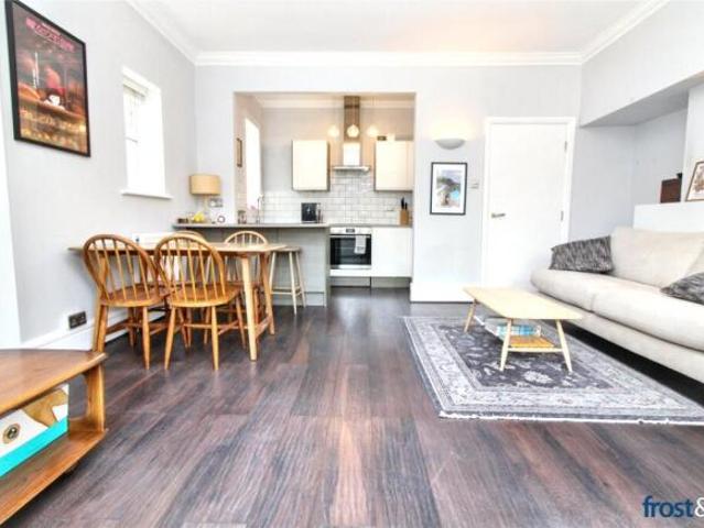 2 bedroom apartment for sale in Sandecotes Road, Lower Parkstone, Poole, Dorset, BH14