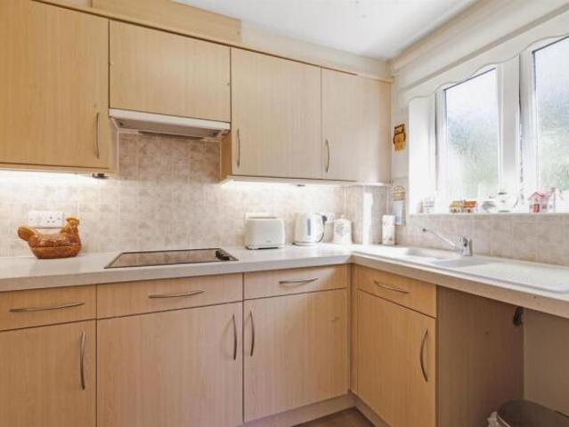 2 bedroom apartment for sale in Sanders Court, Junction Road, Warley, Brentwood, CM14 5FG, CM14