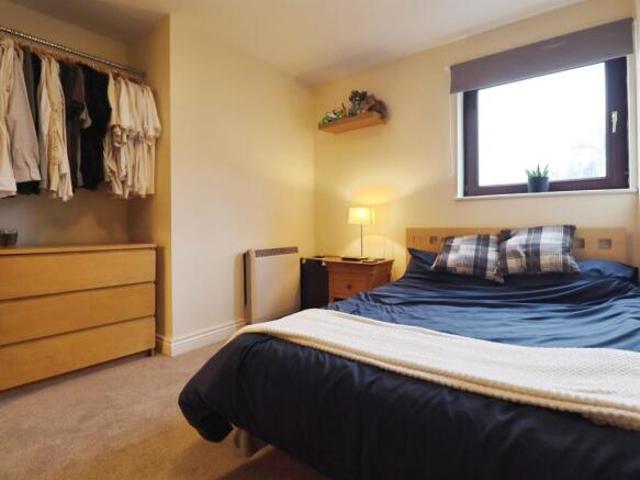 2 bedroom apartment for sale in Schooner Way, Cardiff, CF10