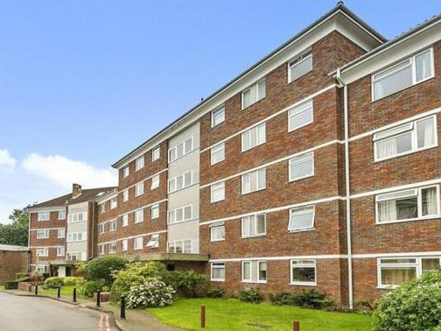 2 Bedroom Apartment For Sale In Sheen Road, Richmond