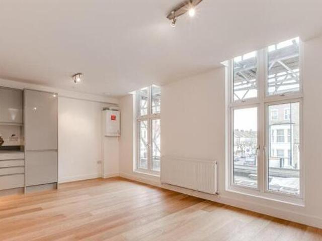 2 Bedroom Apartment For Sale In Shepherds Bush, London
