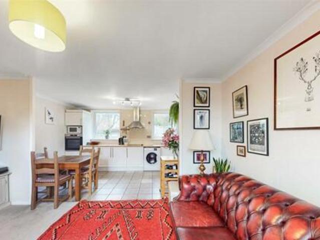 2 Bedroom Apartment For Sale In Shoreditch