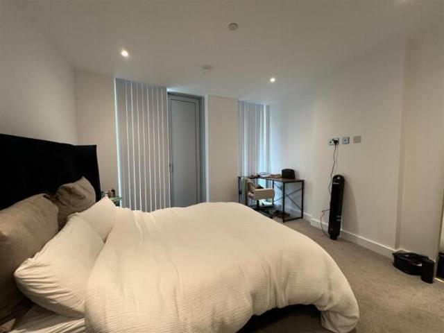 2 bedroom apartment for sale in Silvercroft Street, Manchester, M15