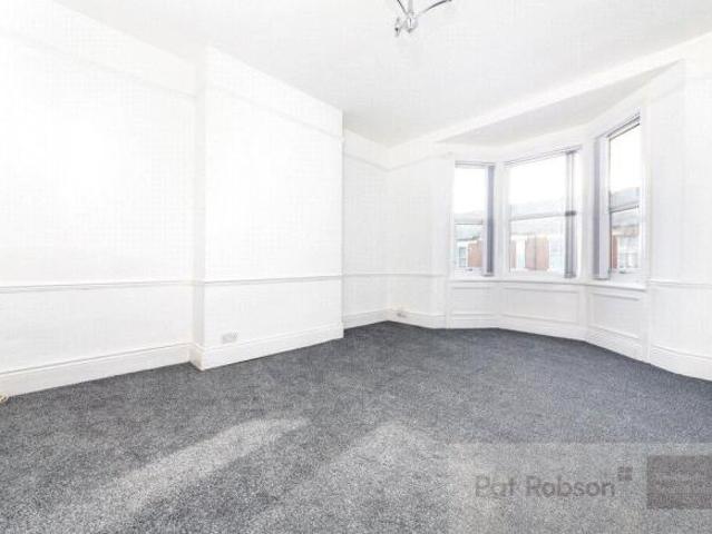 2 bedroom apartment for sale in Simonside Terrace, Heaton, Newcastle Upon Tyne, NE6
