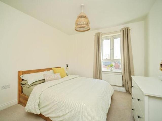 2 bedroom apartment for sale in Sinclair Drive, Basingstoke, RG21