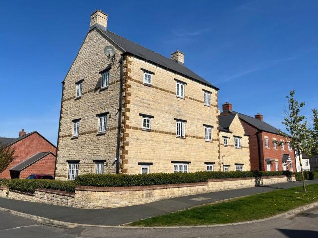 2 bedroom apartment for sale in Sorrel Crescent, Wootton, Northampton, NN4