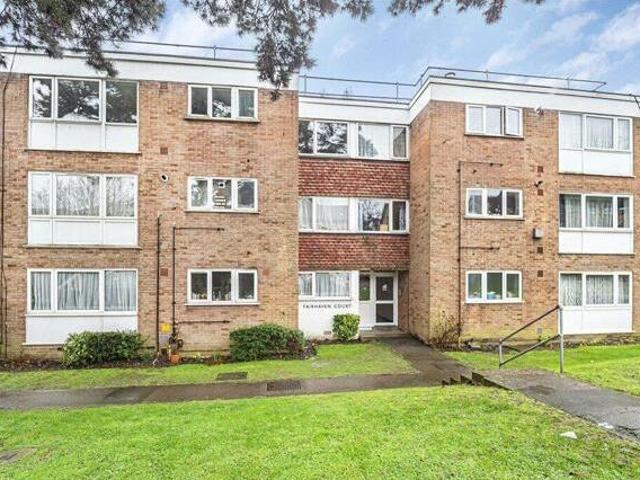 2 Bedroom Apartment For Sale In South Croydon