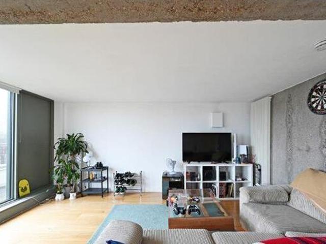 2 Bedroom Apartment For Sale In South Street, Park Hill