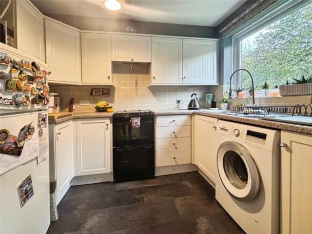 2 bedroom apartment for sale in Southcote Road, Reading, Berkshire, RG30