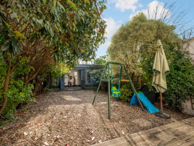 2 bedroom apartment for sale in Southdown Road, Wimbledon, SW20