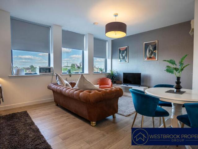 2 bedroom apartment for sale in Springfield Road, Chelmsford, Essex, CM2