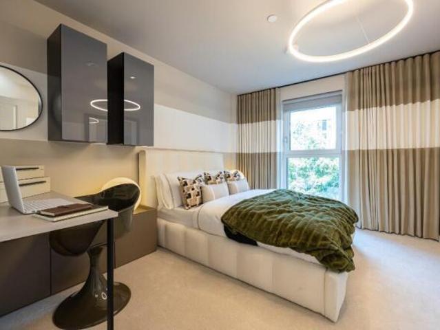 2 bedroom apartment for sale in Two Didsbury Point, Didsbury, M20 2EU, M20