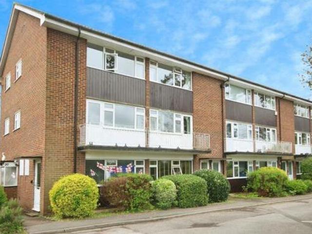 2 Bedroom Apartment For Sale In Twyford