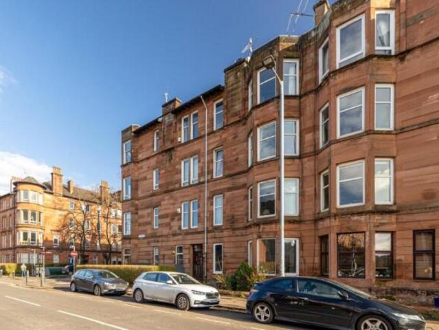 2 bedroom apartment for sale in Tantallon Road, Shawlands, Glasgow, G41
