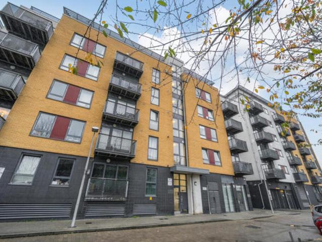 2 bedroom apartment for sale in Tarves Way, Greenwich, SE10
