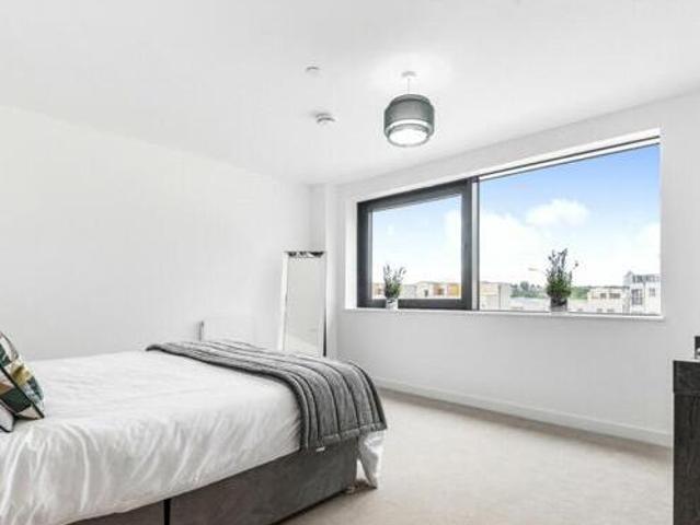 2 Bedroom Apartment For Sale In The Yacht Club, Riverside