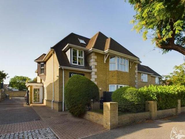 2 Bedroom Apartment For Sale In The Avenue