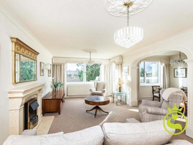 2 bedroom apartment for sale in The Avenue, Westerham, BH13
