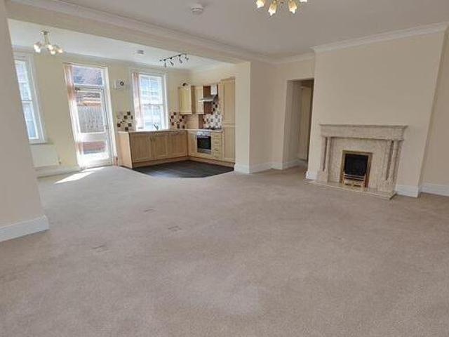 2 Bedroom Apartment For Sale In The Broadway