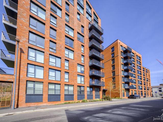 2 bedroom apartment for sale in The Colmore, Snow Hill Wharf, 65 Shadwell Street, B4