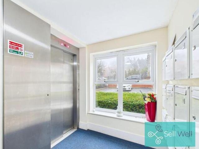 2 bedroom apartment for sale in The Coppice, Worsley, Manchester, M28