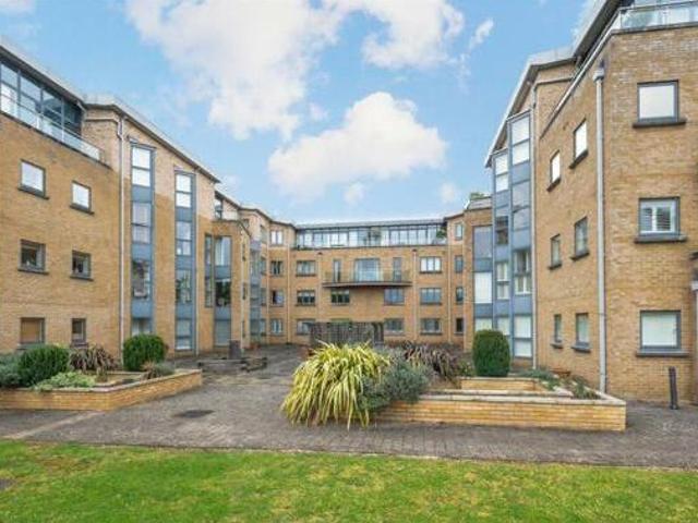 2 Bedroom Apartment For Sale In The Downs, Wimbledon