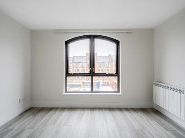 2 bedroom apartment for sale in The Heyes, Gloucester Green, Oxford, OX1