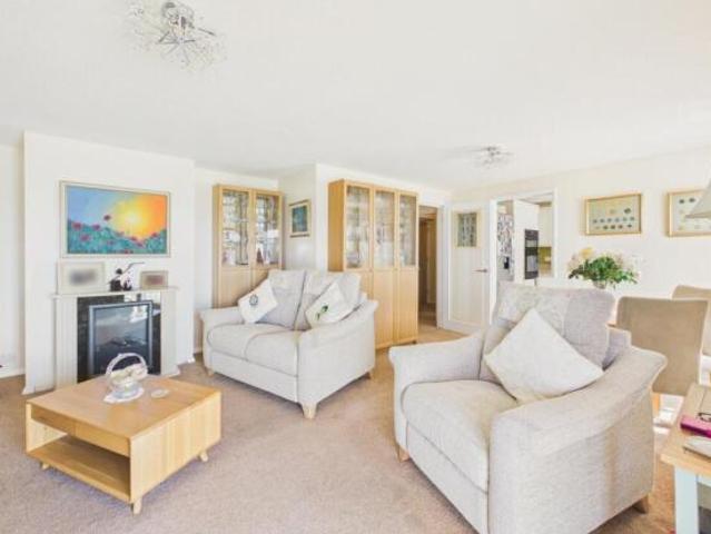 2 bedroom apartment for sale in The Leas, Folkestone, Kent, CT20