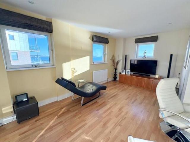 2 bedroom apartment for sale in The Quay, Poole, BH15
