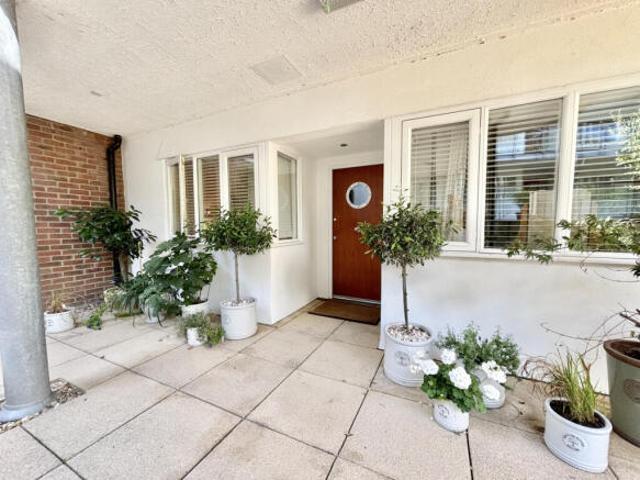 2 bedroom apartment for sale in The Quay, Poole, BH15