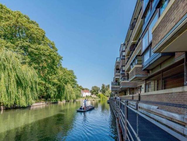2 bedroom apartment for sale in Thompsons Lane, Cambridge, CB5