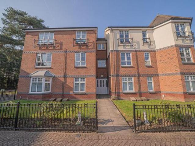 2 bedroom apartment for sale in Thorpe Court, Solihull, B91