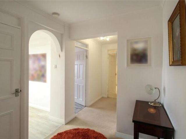 2 bedroom apartment for sale in Tower Court, Westcliff Parade, Westcliff on Sea, Essex, SS0