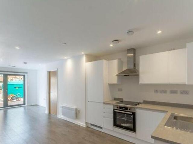 2 Bedroom Apartment For Sale In Traffic Street