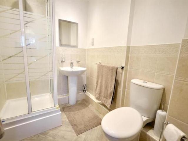 2 bedroom apartment for sale in Trent Bridge Close, Trentham, ST4