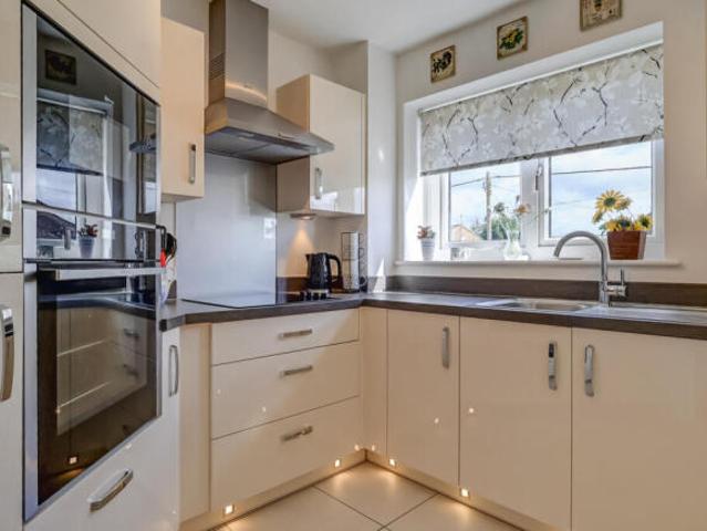 2 bedroom apartment for sale in Trinity Place, Beaumont Way, Hazlemere, High Wycombe, HP15