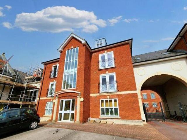 2 Bedroom Apartment For Sale In Trowbridge