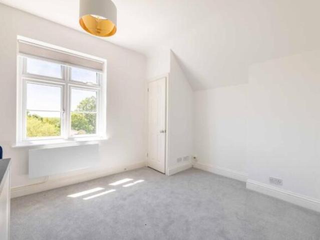 2 bedroom apartment for sale in Upton Park, Slough, SL1
