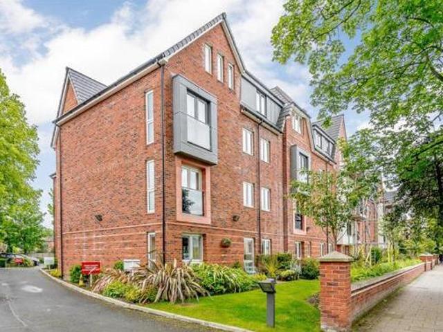2 Bedroom Apartment For Sale In Urmston, Manchester