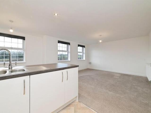 2 bedroom apartment for sale in Vickerman Close, Anlaby, Hull, HU10
