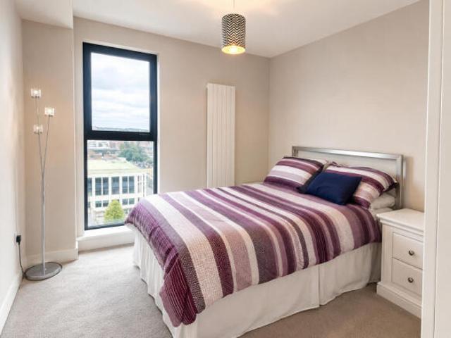2 bedroom apartment for sale in Victoria Avenue, Southend on sea, SS2 6, SS2