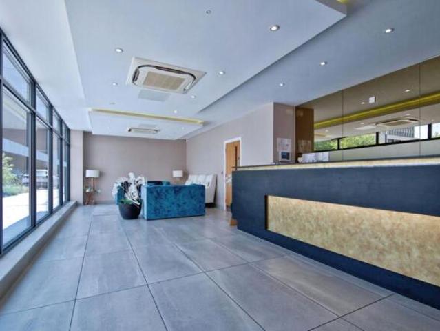 2 bedroom apartment for sale in Victoria Avenue, Southend on Sea, SS2