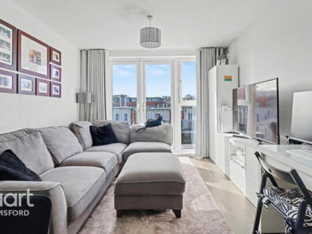2 bedroom apartment for sale in Victoria Road, Chelmsford, CM1