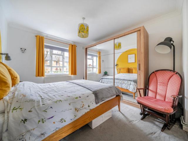 2 bedroom apartment for sale in Victoria Road, Bromley, BR2