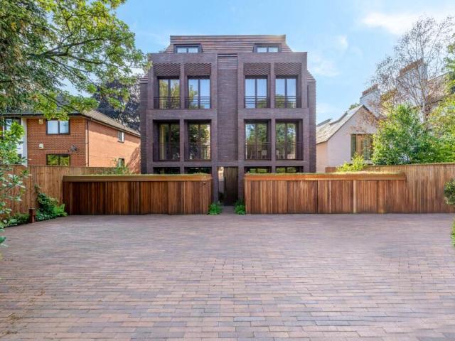 2 bedroom apartment for sale in Villa Fontaine, Sydenham Hill, SE26