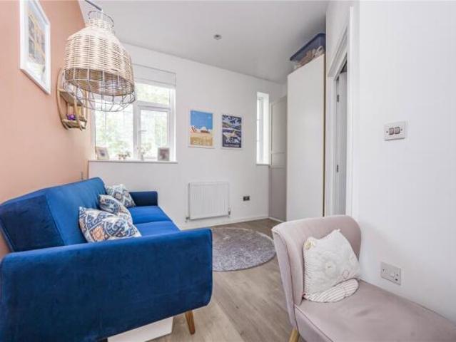 2 bedroom apartment for sale in Vision House, 300 Kingston Road, Wimbledon, London, SW20